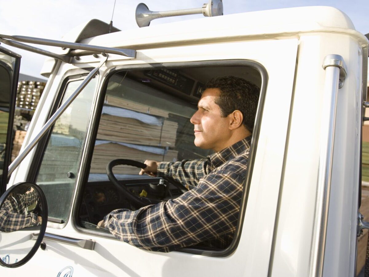 TIPS FOR NEW TRUCK DRIVERS - The Truck Master School